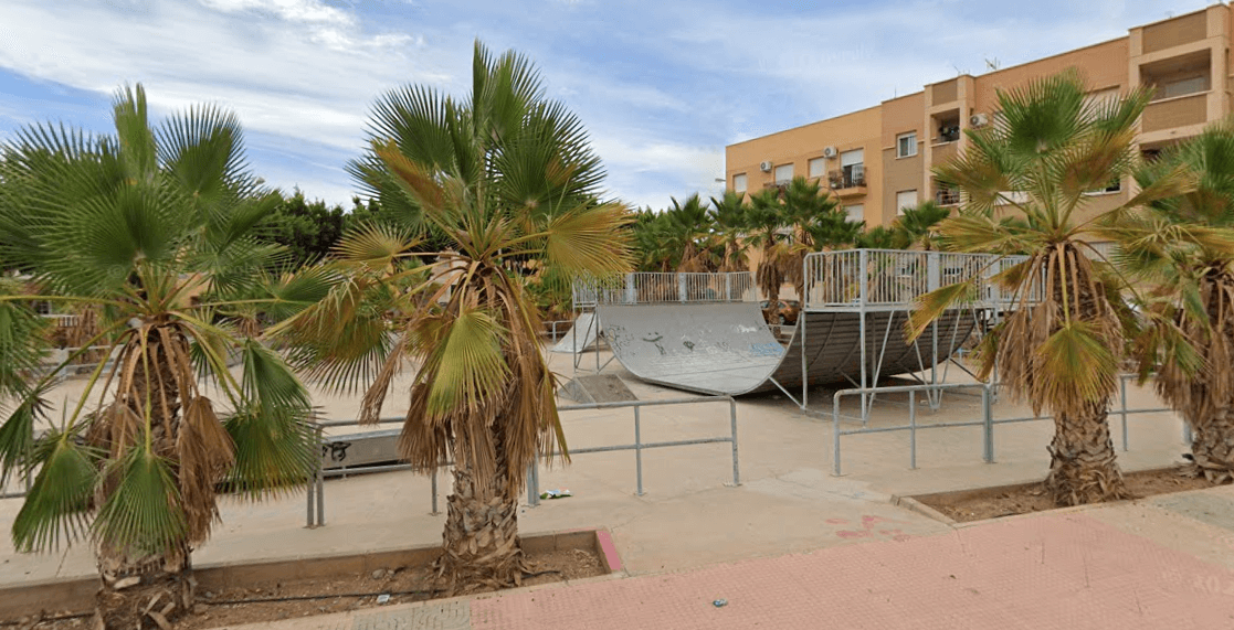 Skatepark Vícar (La gangosa-vistasol) - Inseguridad Skateboarding